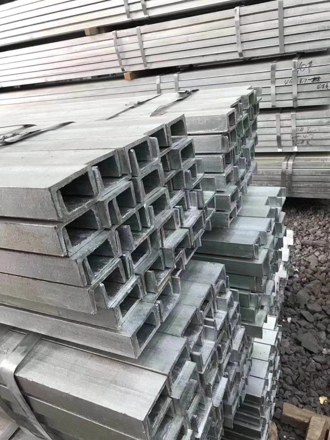SS400 C Channel Steel